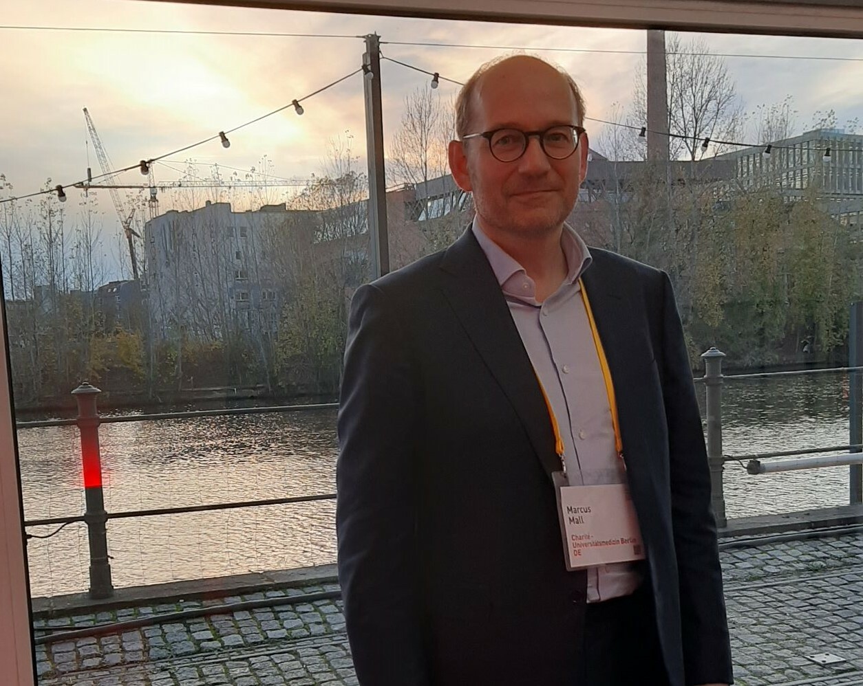 Dr. Marcus Mall στο Dnews: Στόχος μας είναι να «παγώσουμε» την κυστική ...