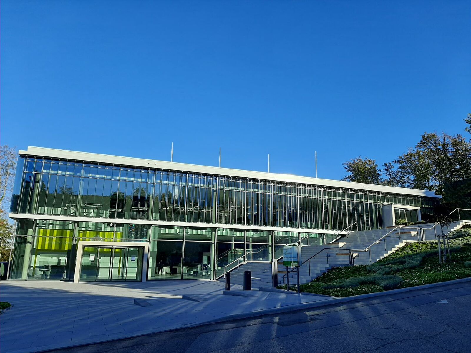 Dnews αποκλειστικό: Μπήκαμε πρώτοι στο καινούργιο «hot spot» της μικροσκοπίας στην Ευρώπη (φώτο ...