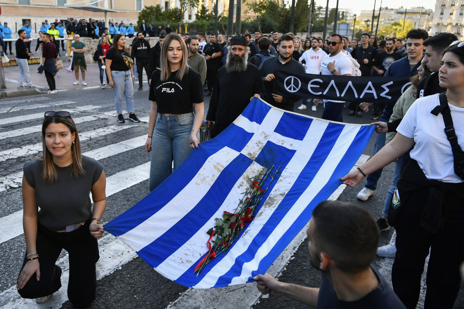 17 Νοέμβρη: 52 χρόνια από την εξέγερση στο Πολυτεχνείο - Τι ώρα η ...