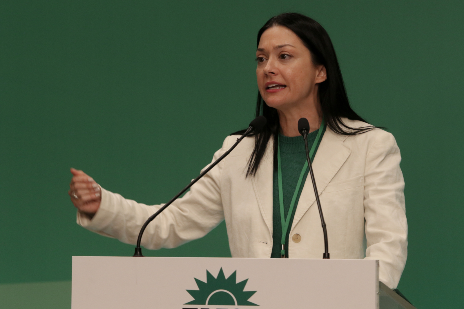 ΠΑΣΟΚ: Ανοιχτό ενδεχόμενο υποψηφιότητας από τη Νάντια Γιαννακοπούλου ...