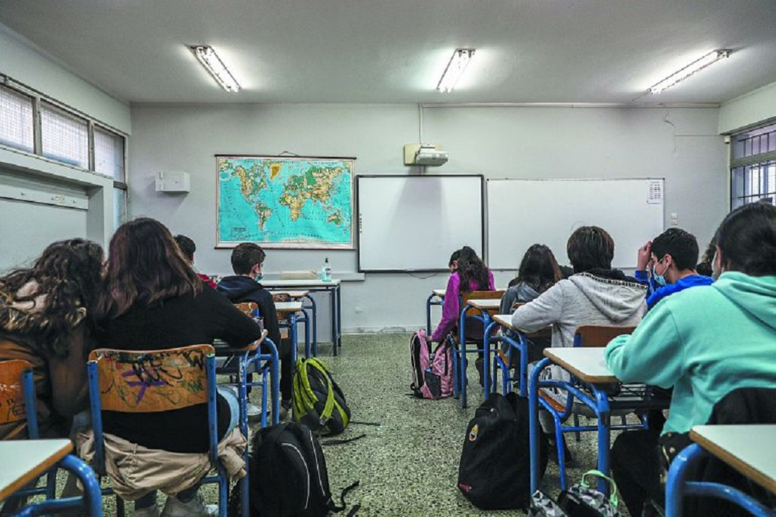 Ψηφιακό Φροντιστήριο: Πότε ξεκινάνε τα μαθήματα για φέτος - Dnews