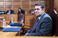 Μήνυση Μυλωνάκη μετά από δημοσίευμα: «Με εμπλέκει σε μυθιστορηματικού ...